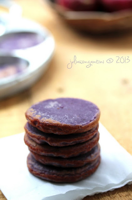 chef by accident: Mini Pancake Ubi Ungu